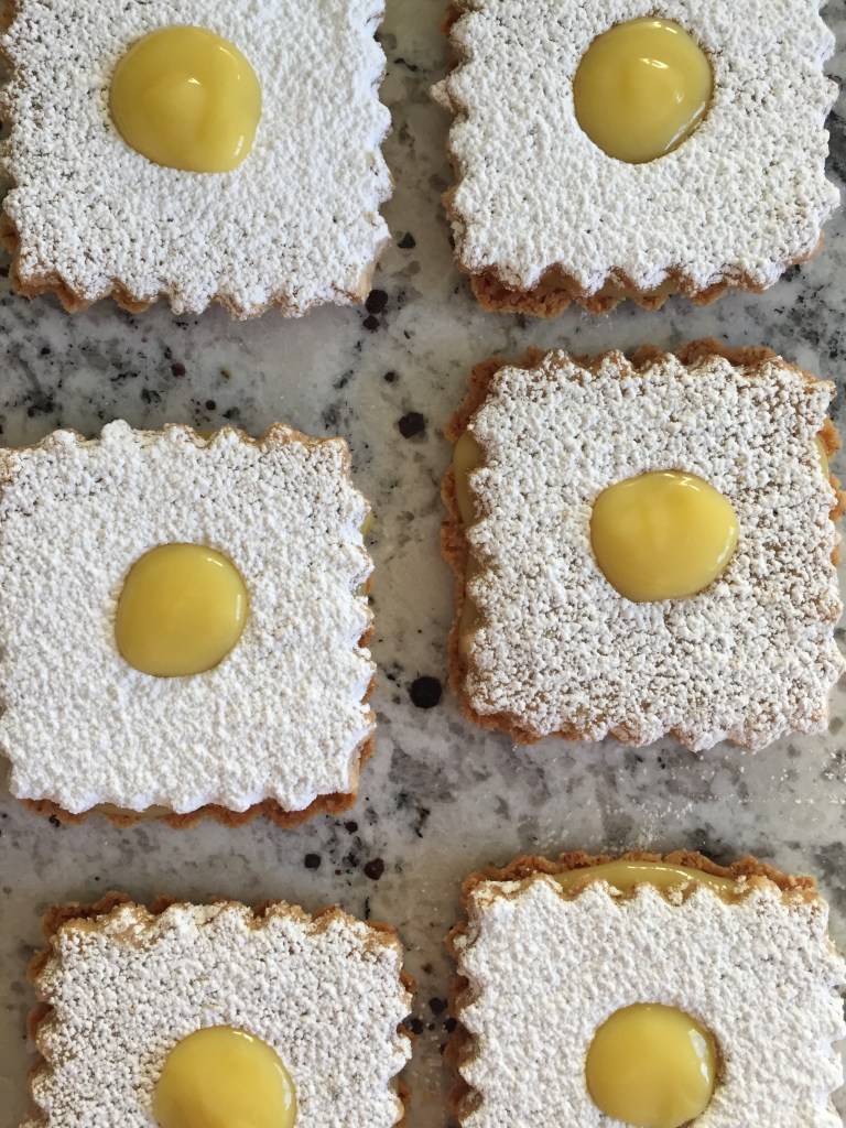 Lemon Curd Linzer Cookies – Scooter Pie
